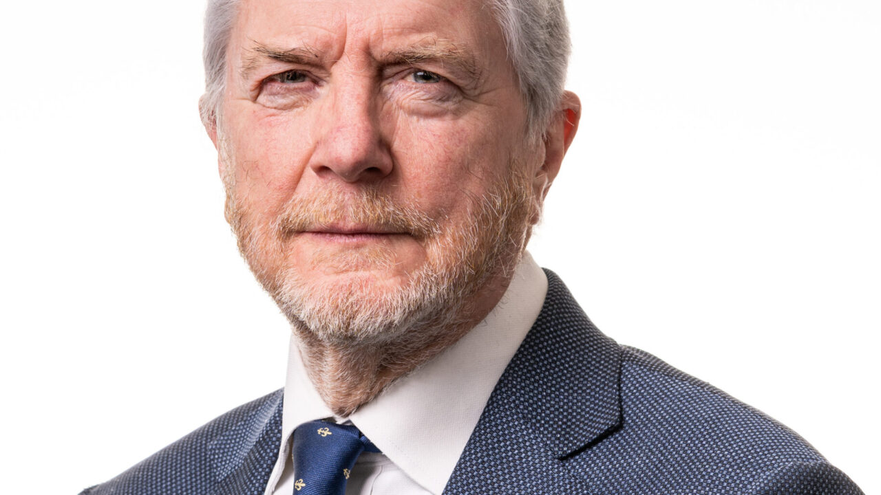 Professor Gordon Stamp Director & Consultant Histopathologist